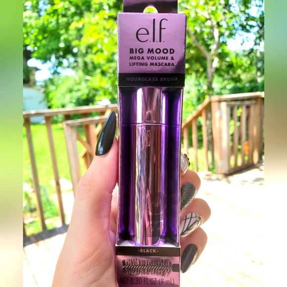 ELF | Makeup | Elf Big Mood Mega Volume Lifting Vegan Mascara Hourglass ...